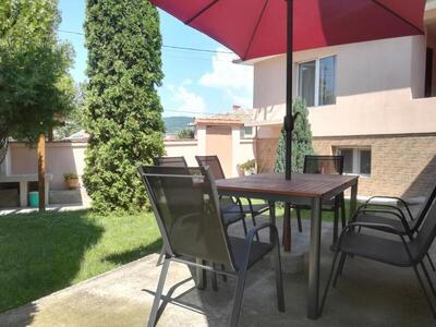 Hotel КЪЩА ЗА ГОСТИ МИРА